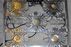 15 Easy Yet Inexpensive DIY Led Grow Light Ideas For Indoor Growing