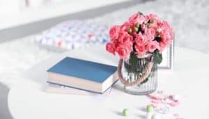 How To Keep Roses Alive | UrbanOrganicYield.com